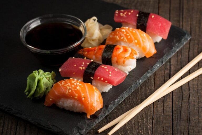 Japansk Mat: Traditionella Maträtter & Recept - Tinis Kitchen