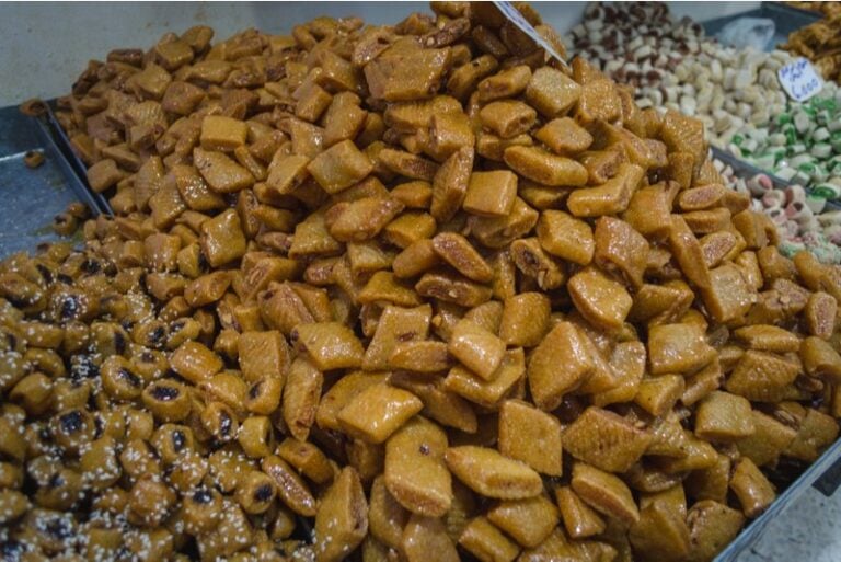 Tunisian Food: Traditional Dishes & Recipes - Tinis Kitchen