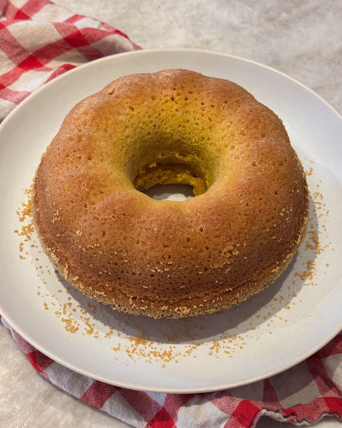 Saffranskaka (Saftig & smakrik recept) - Tinis Kitchen